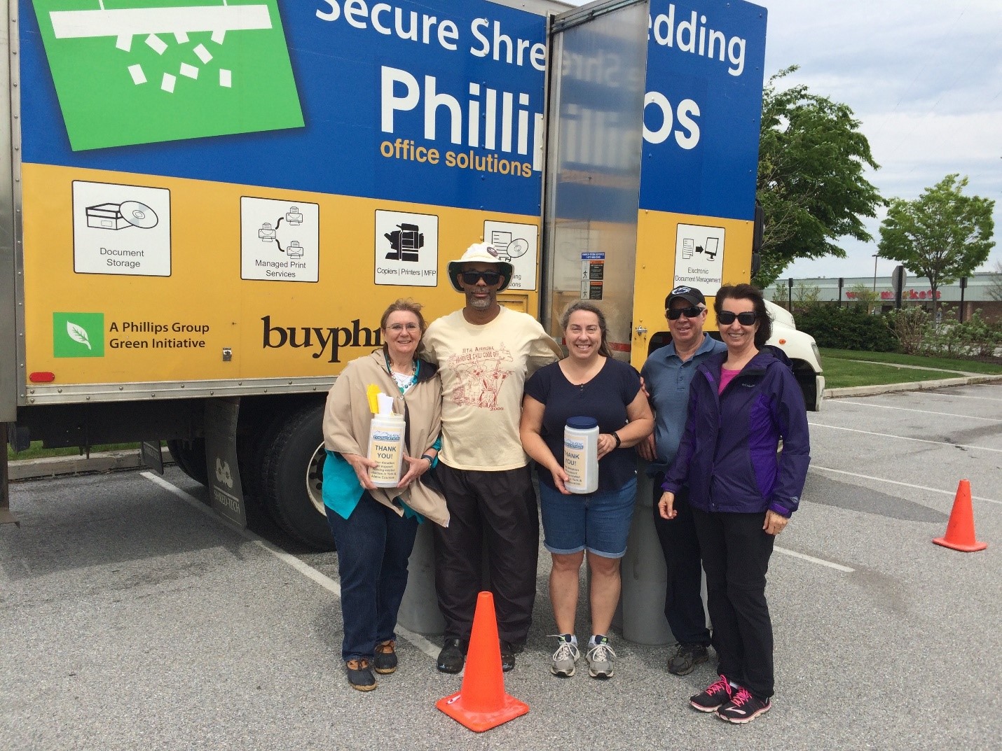 Giving Back – Rayac